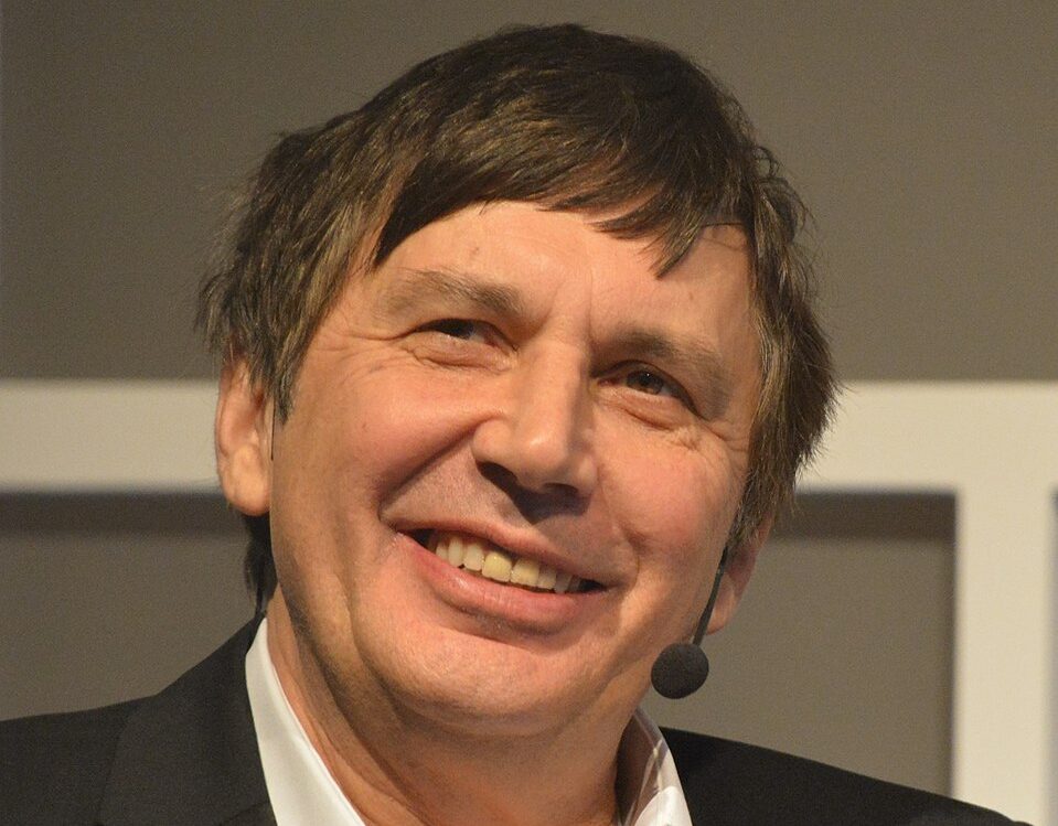 O vencedor do Prêmio Nobel, Andre Geim Falls, das Regras de ...